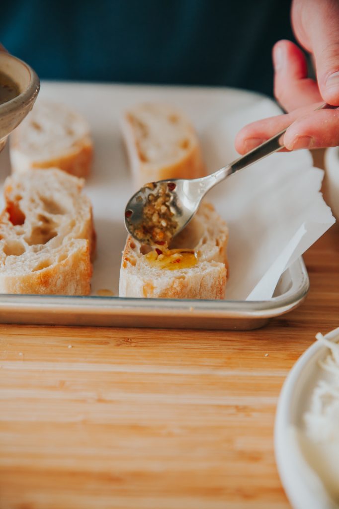 Three cheese spicy garlic bread | A-Yo Kitchen