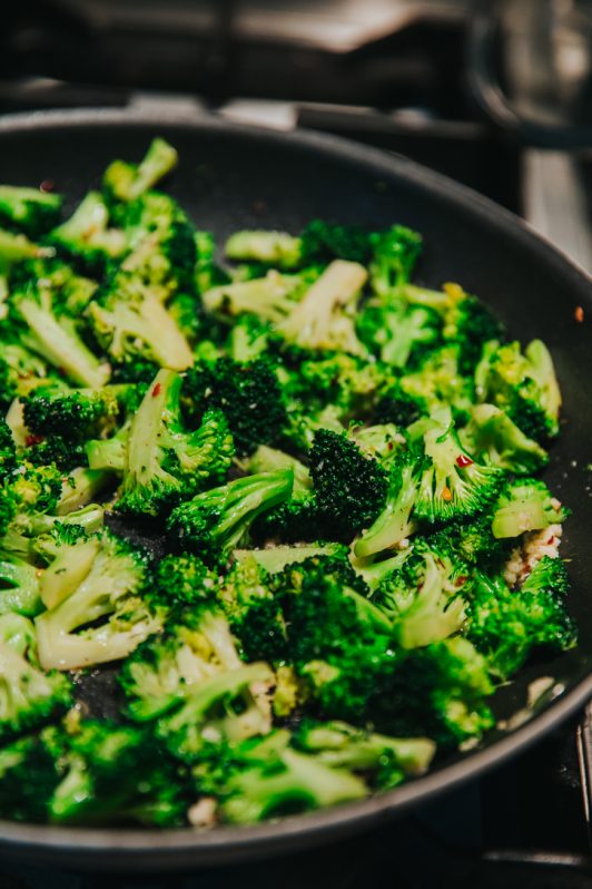 Easy Spicy Garlic Broccoli | A-Yo Kitchen