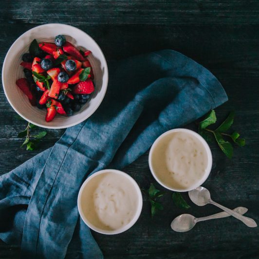 Old-Fashioned Tapioca Pudding with Berries | A-Yo Kitchen