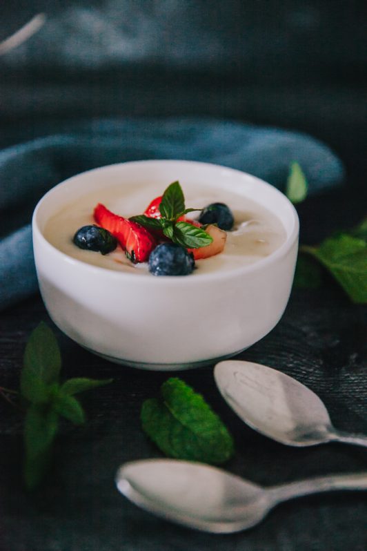 Old-Fashioned Tapioca Pudding with Berries | A-Yo Kitchen